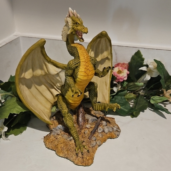 Enchantica | Art | Enchantica En270 Gorgoyle Spring Dragon Large 7 ...